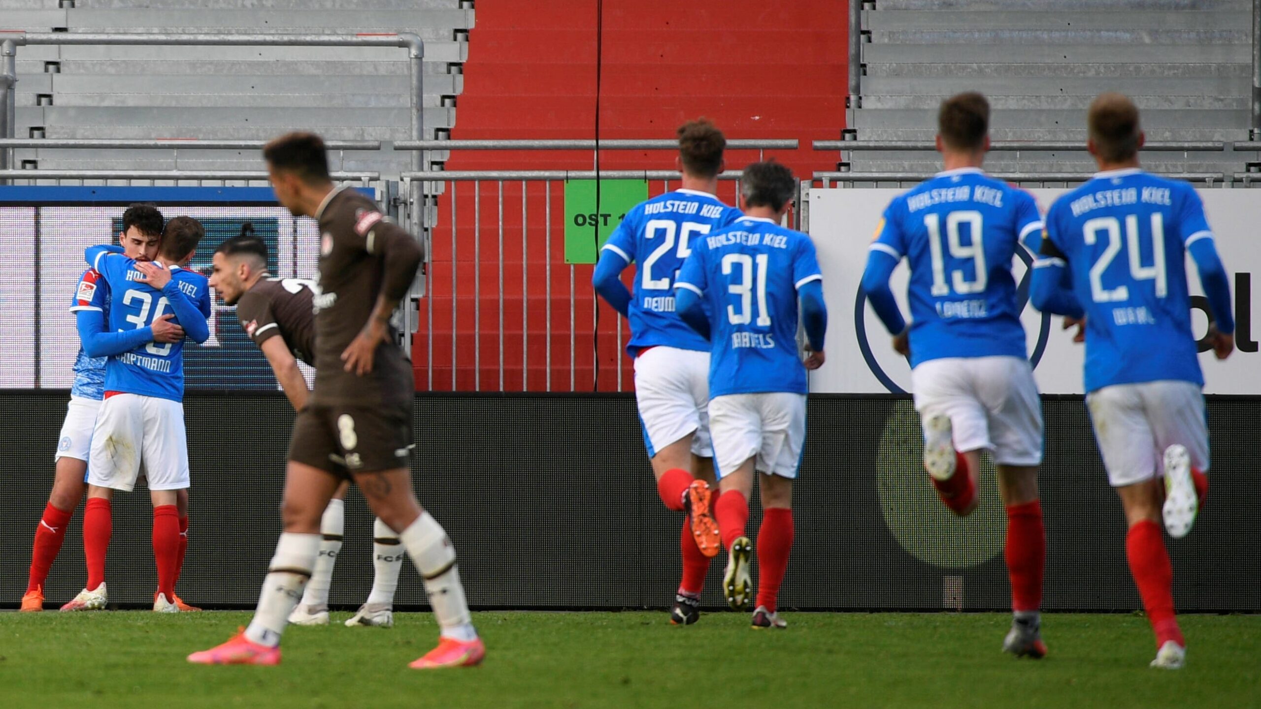 Holstein Kiel - FC St. Pauli 4:0 - effektiv vs. aggressiv - MillernTon